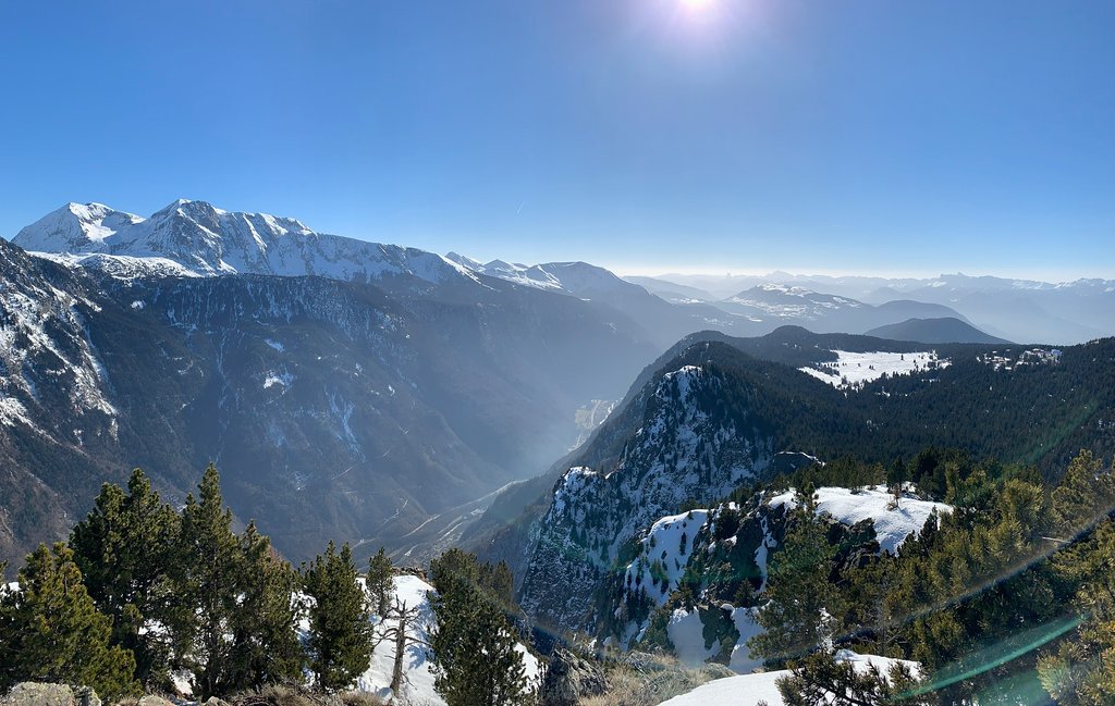 Balade en raquettes au coeur d'une nature préservée : le sommet ...
